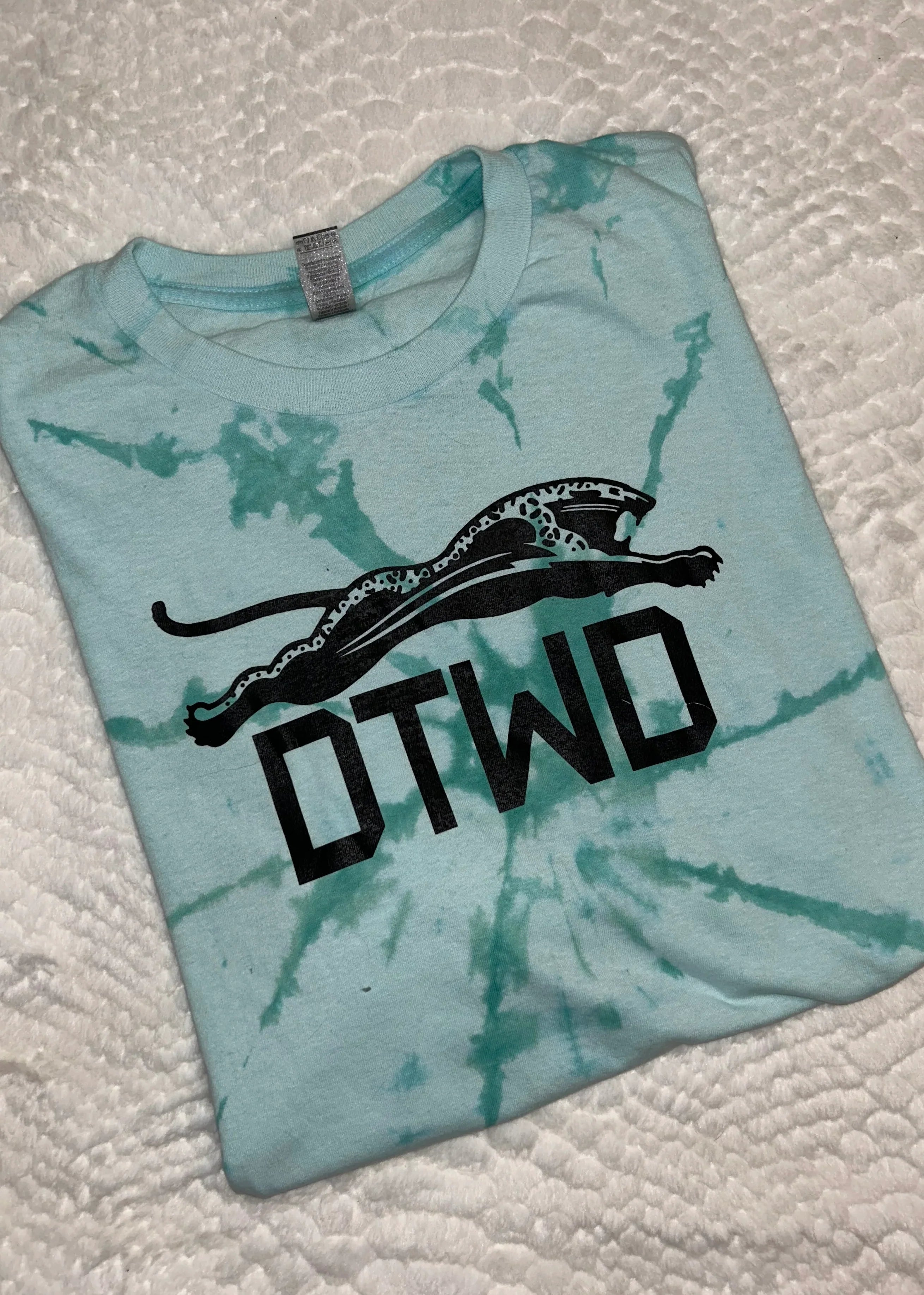 DTWD Vintage Tie Dye Tee – Salty Soirée