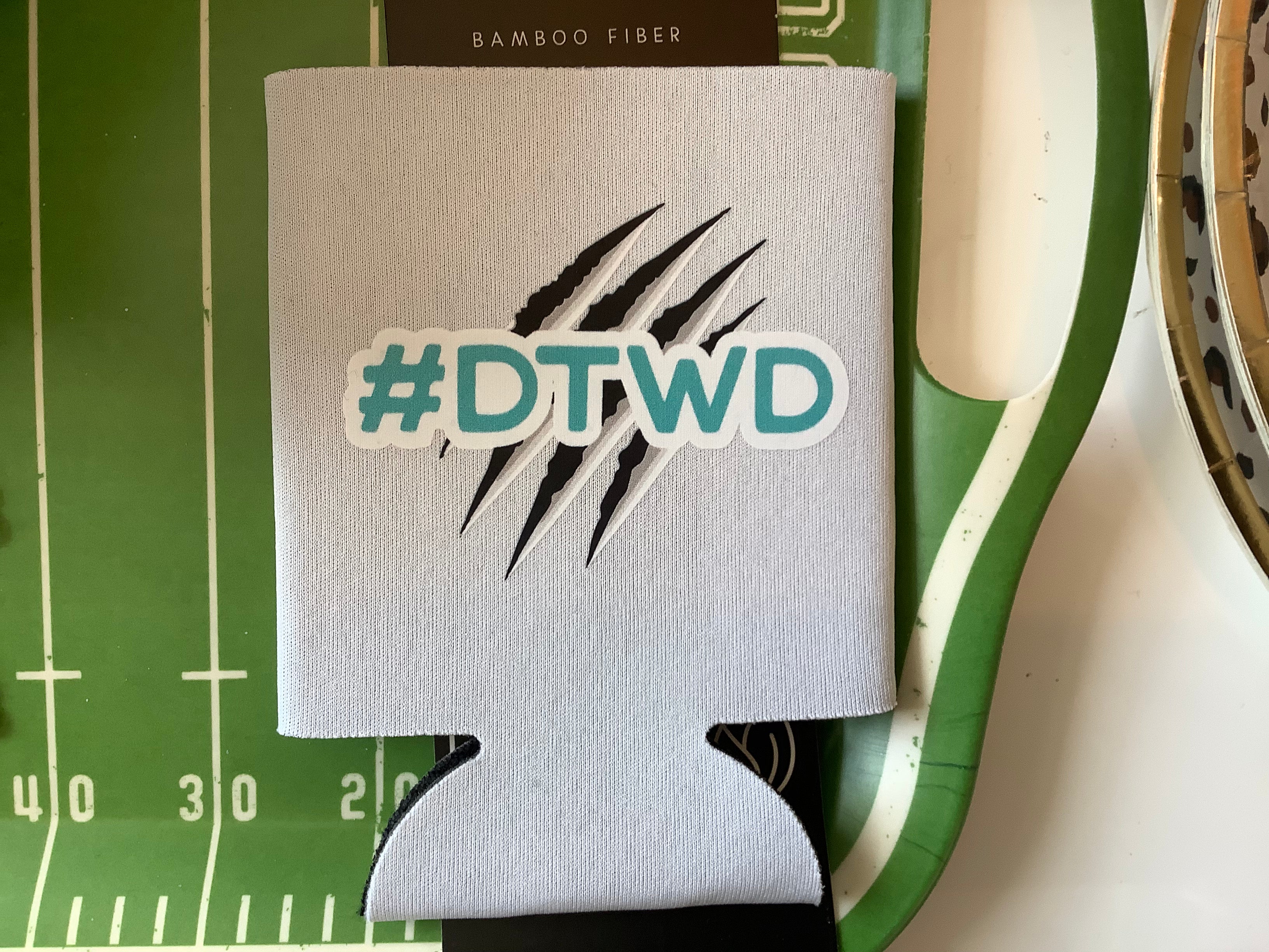 Jaguars #DTWD Koozie – Salty Soirée